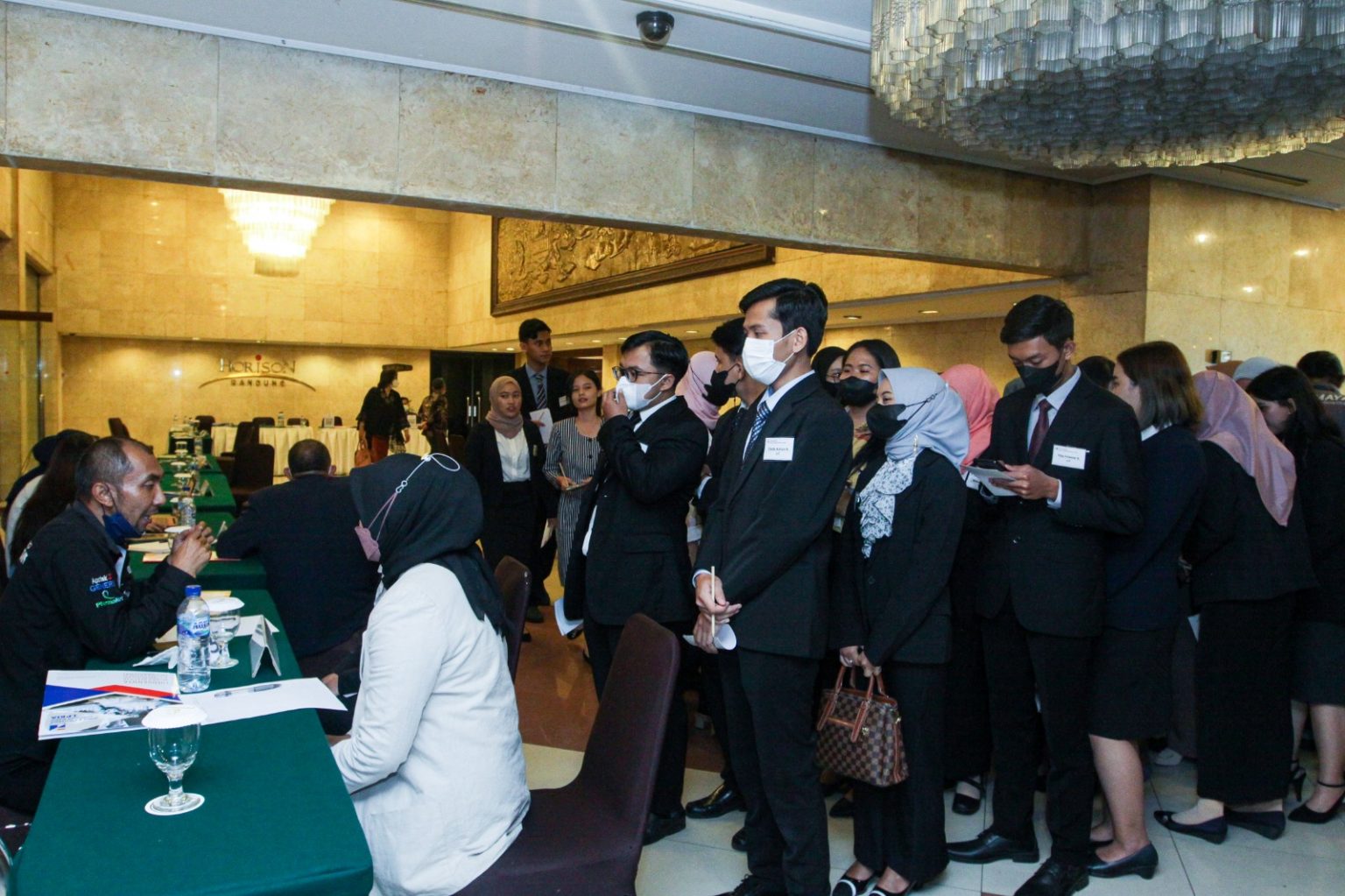 HOME - Institut Digital Ekonomi LPKIA Bandung